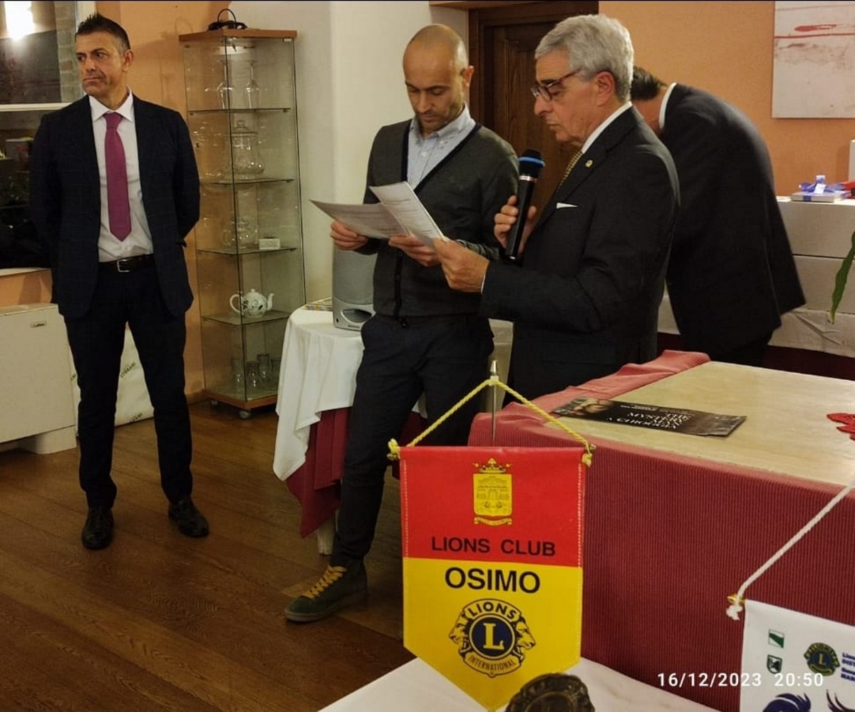 Auguri di Natale per i Lions Osimo e presentazione del nuovo socio ...